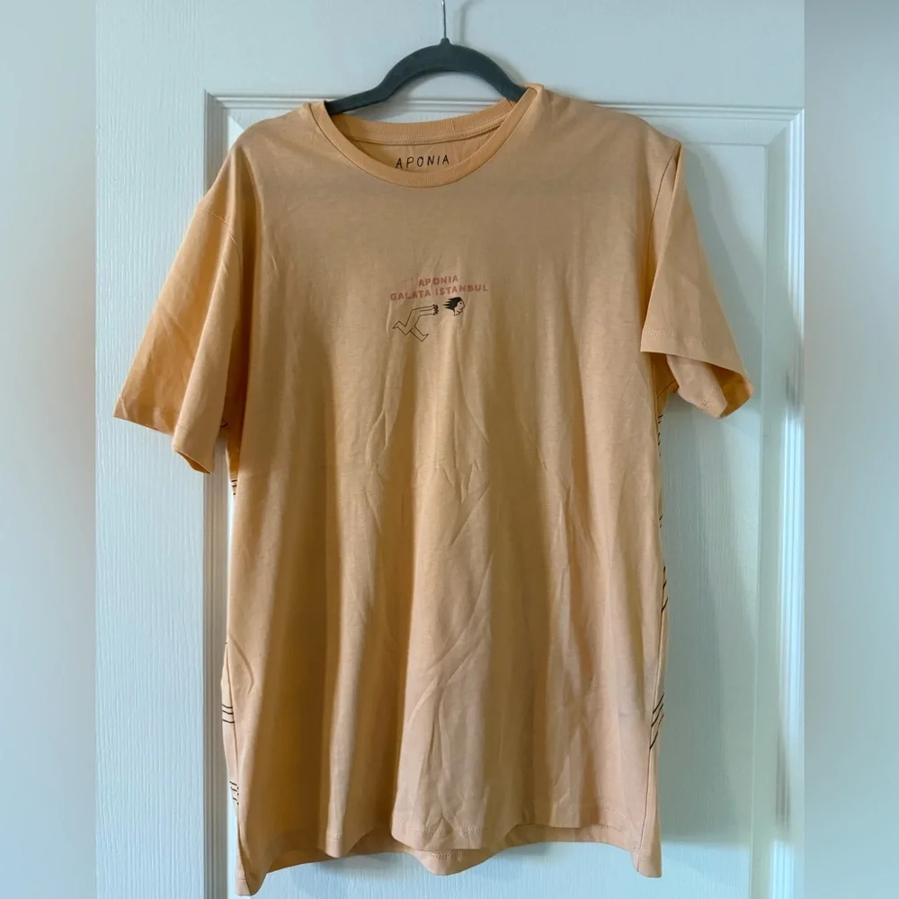 aponia | Shirts | Aponia Istanbul T Shirt | Poshmark